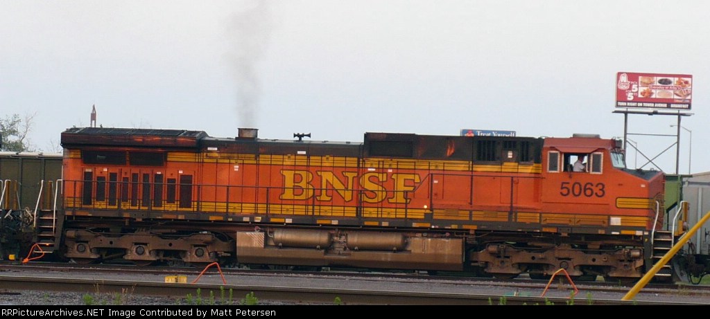BNSF 5063